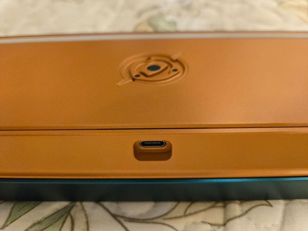 【心得】Neo65Cu開箱，客製化鍵盤套件，全鋁大銅底，純粹的表現，優美的陽極法翠。 @電腦應用綜合討論 哈啦板 - 巴哈姆特